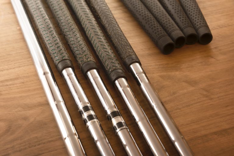 5 Best Places To Get Your Golf Clubs Regripped - HappyGolferHQ